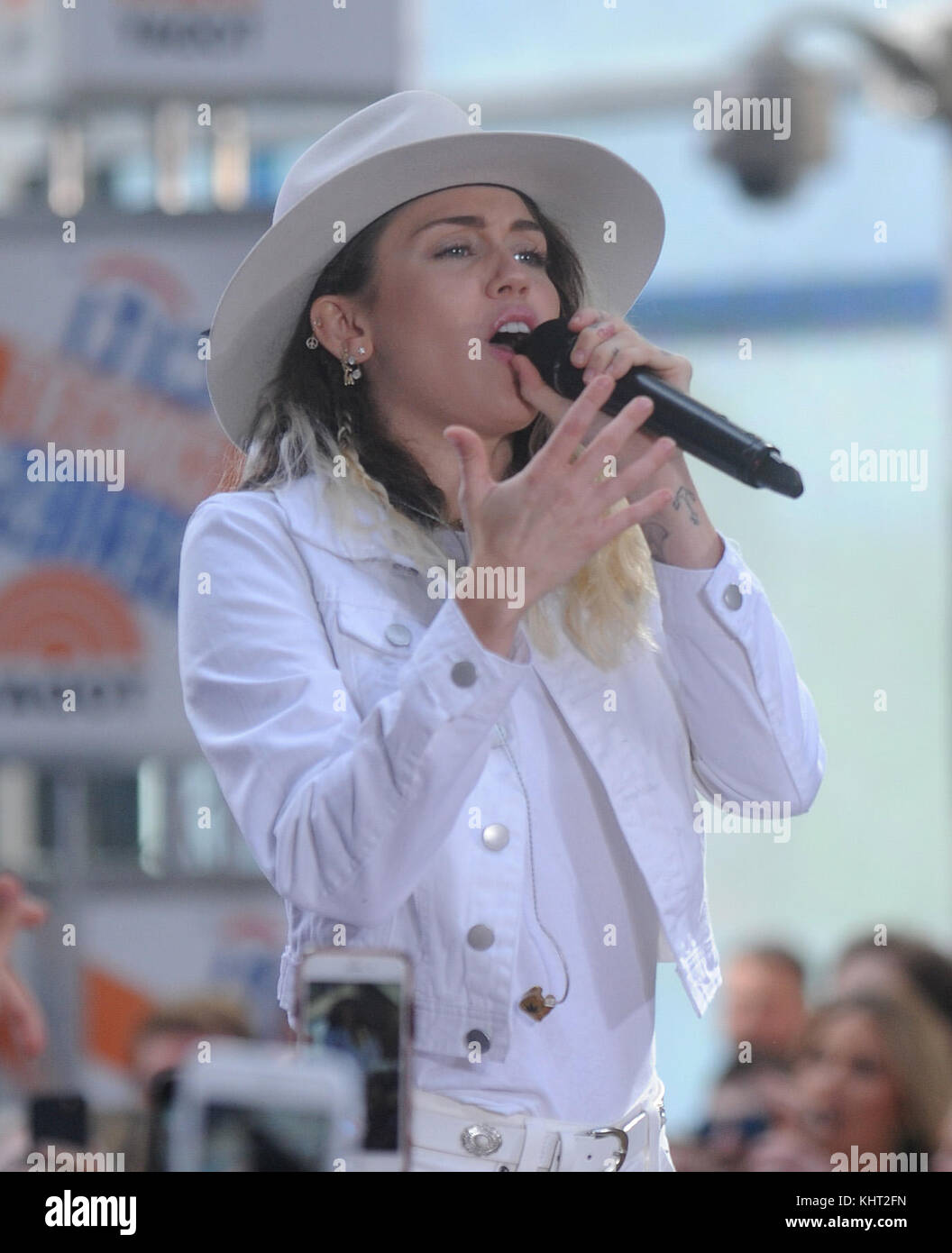 NEW YORK, NY - MAY 26: Singer-songwriter Miley Cyrus on stage during ...