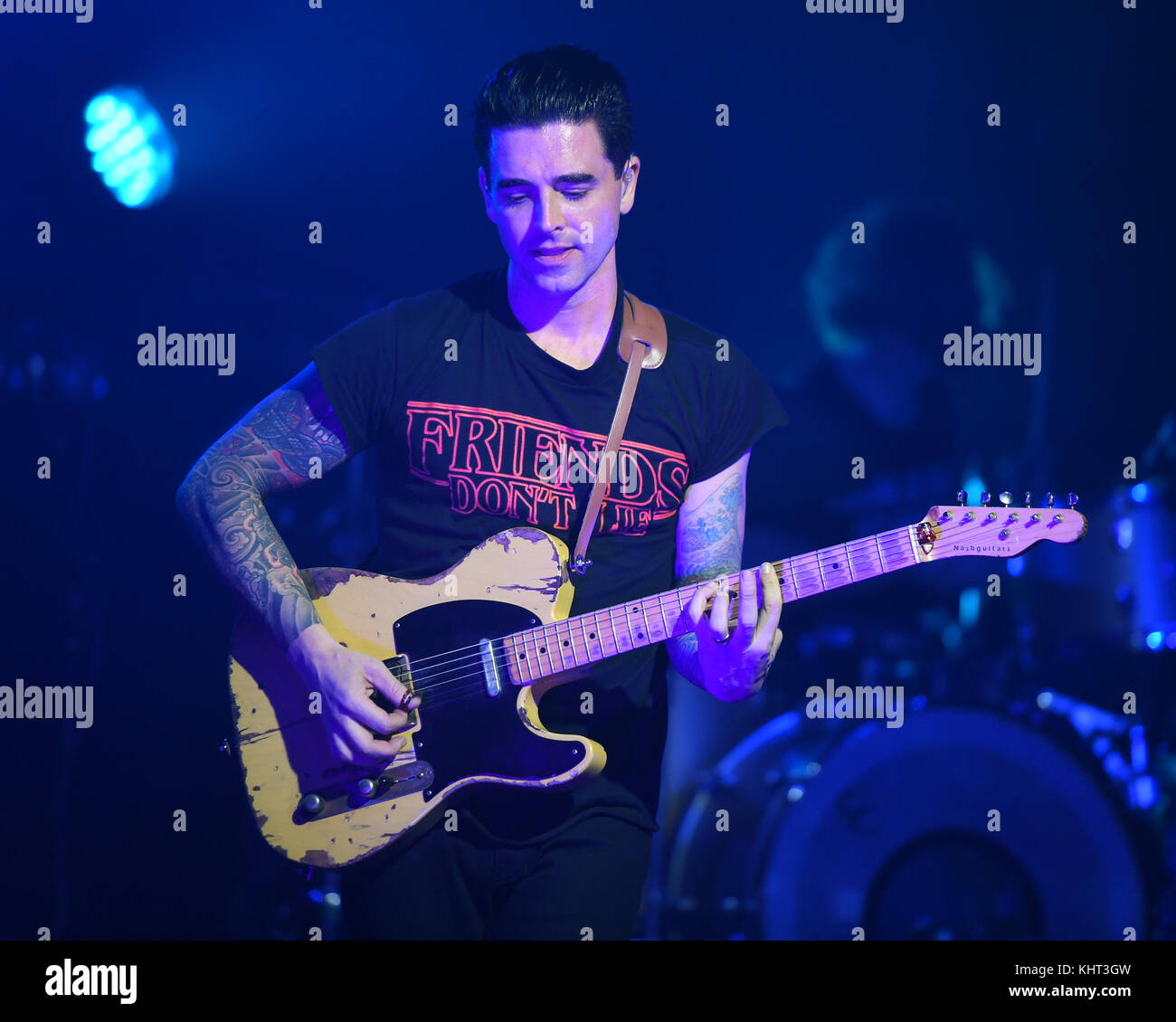 FORT LAUDERDALE, FL - FEBRUARY 15: Chris Carrabba of Dashboard ...