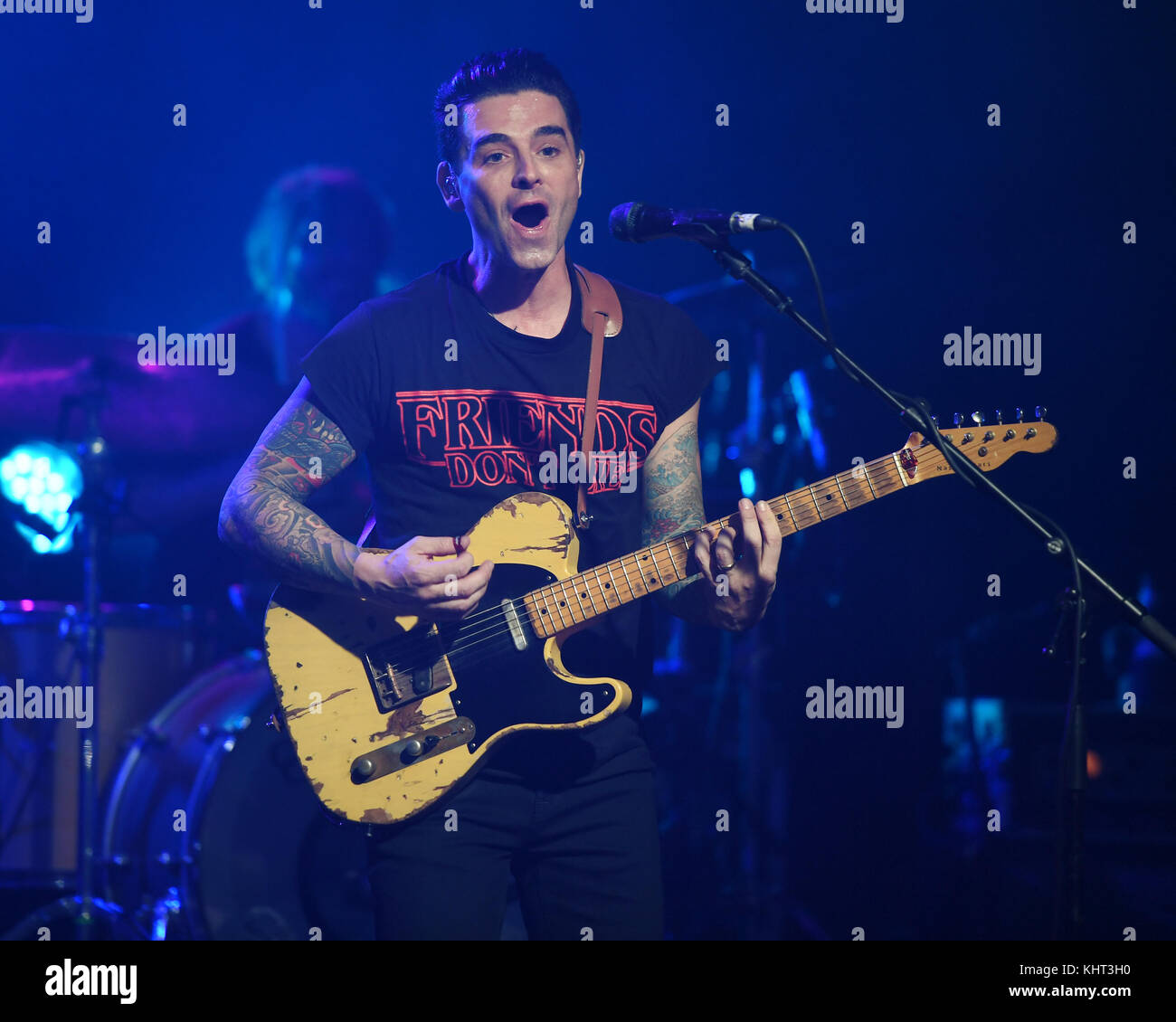 FORT LAUDERDALE, FL - FEBRUARY 15: Chris Carrabba of Dashboard ...