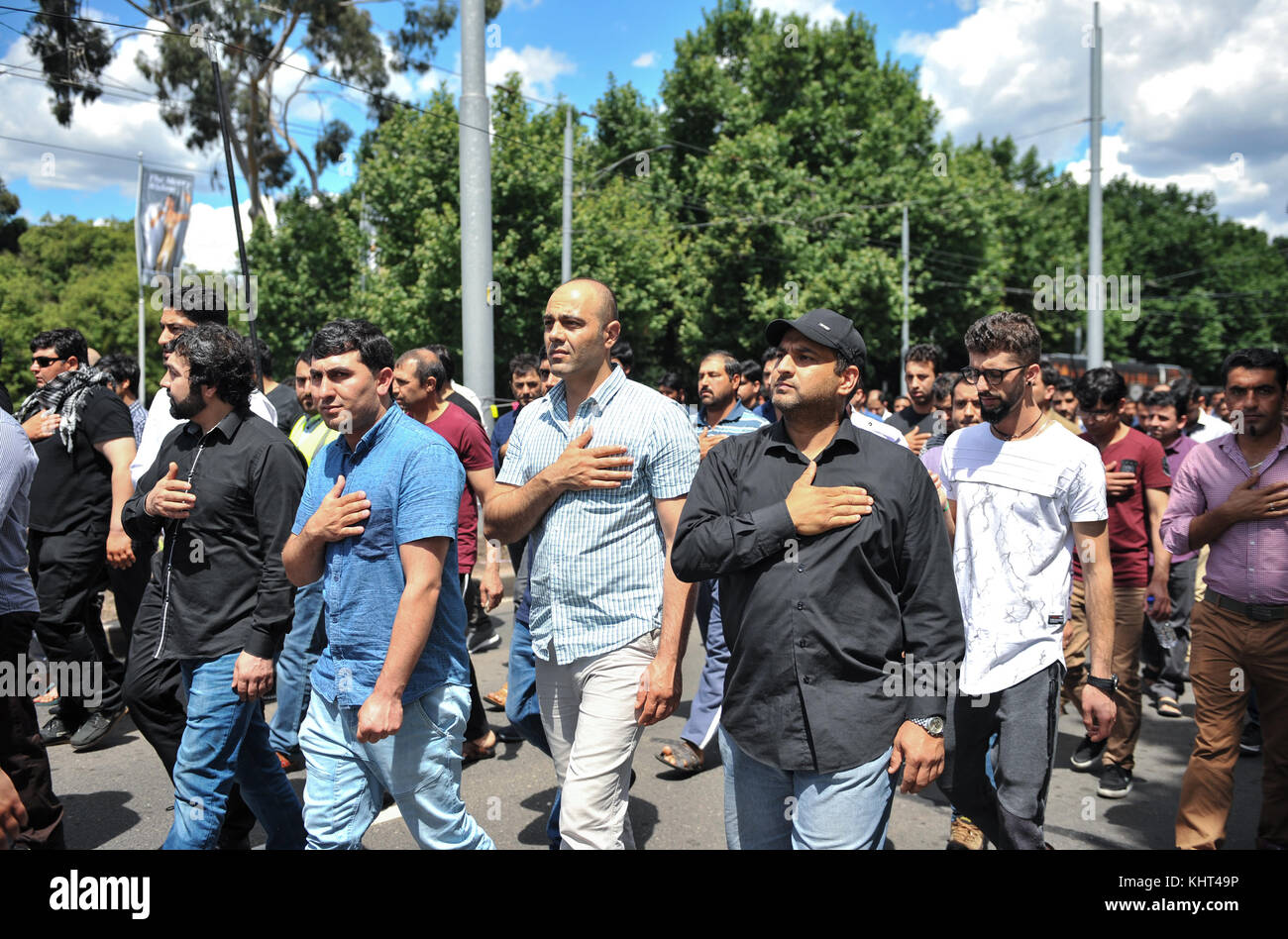 Melbourne, Australia. 19th Nov, 2017. Shiite Muslims mourners are ...