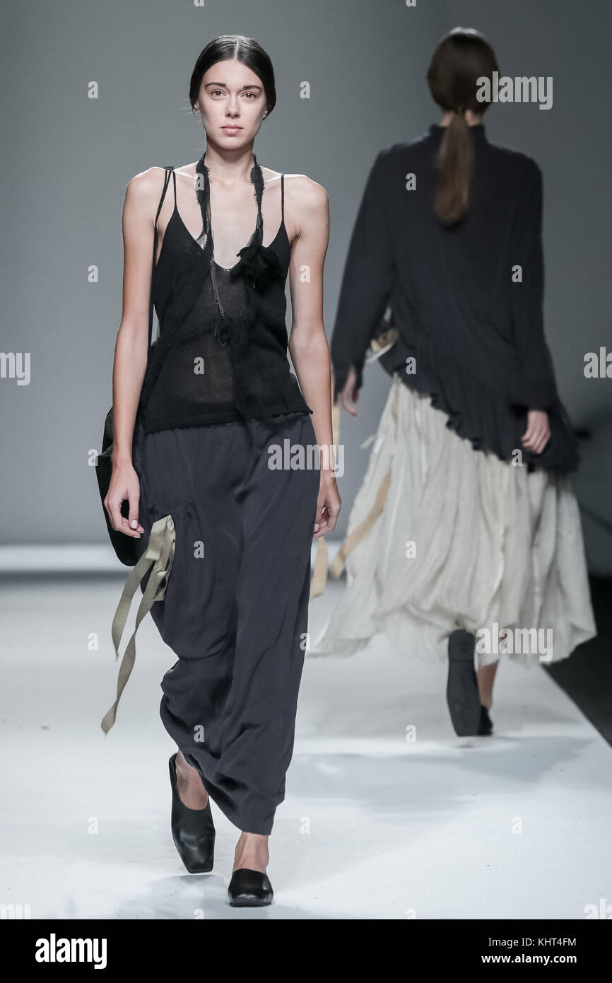 Shanghai Fashion Week Spring/Summer 2018 - Wabi-Sabi - Catwalk ...