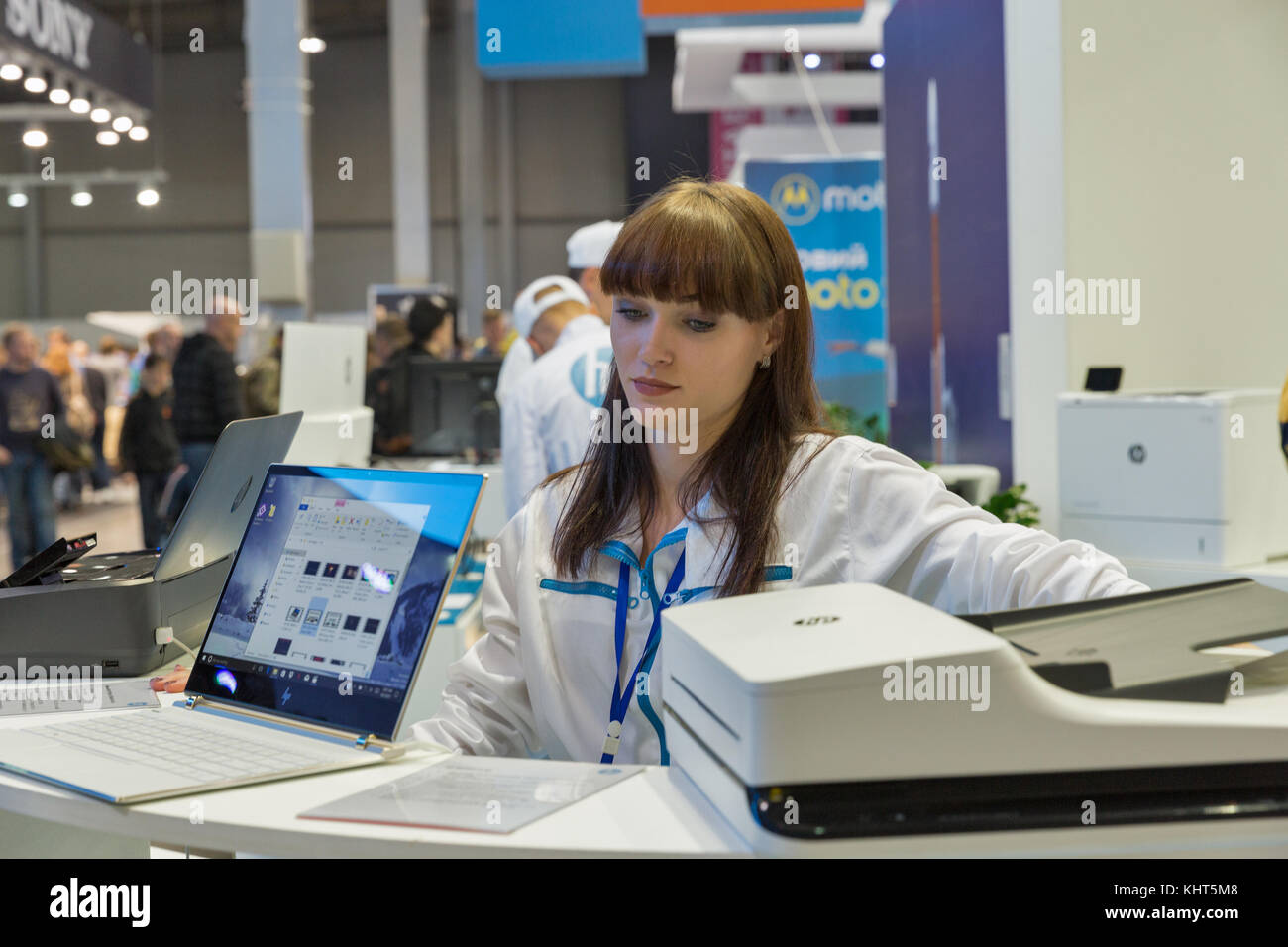 Hp notebook hi-res stock photography and images - Alamy