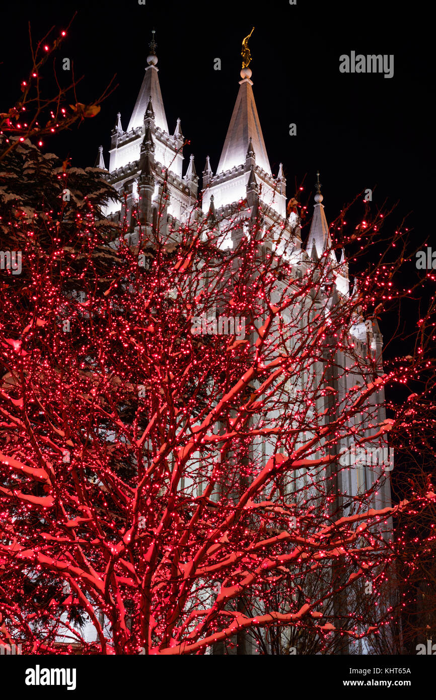 Salt Lake Temple at Christmas, Temple Square, Salt Lake City, Utah ...
