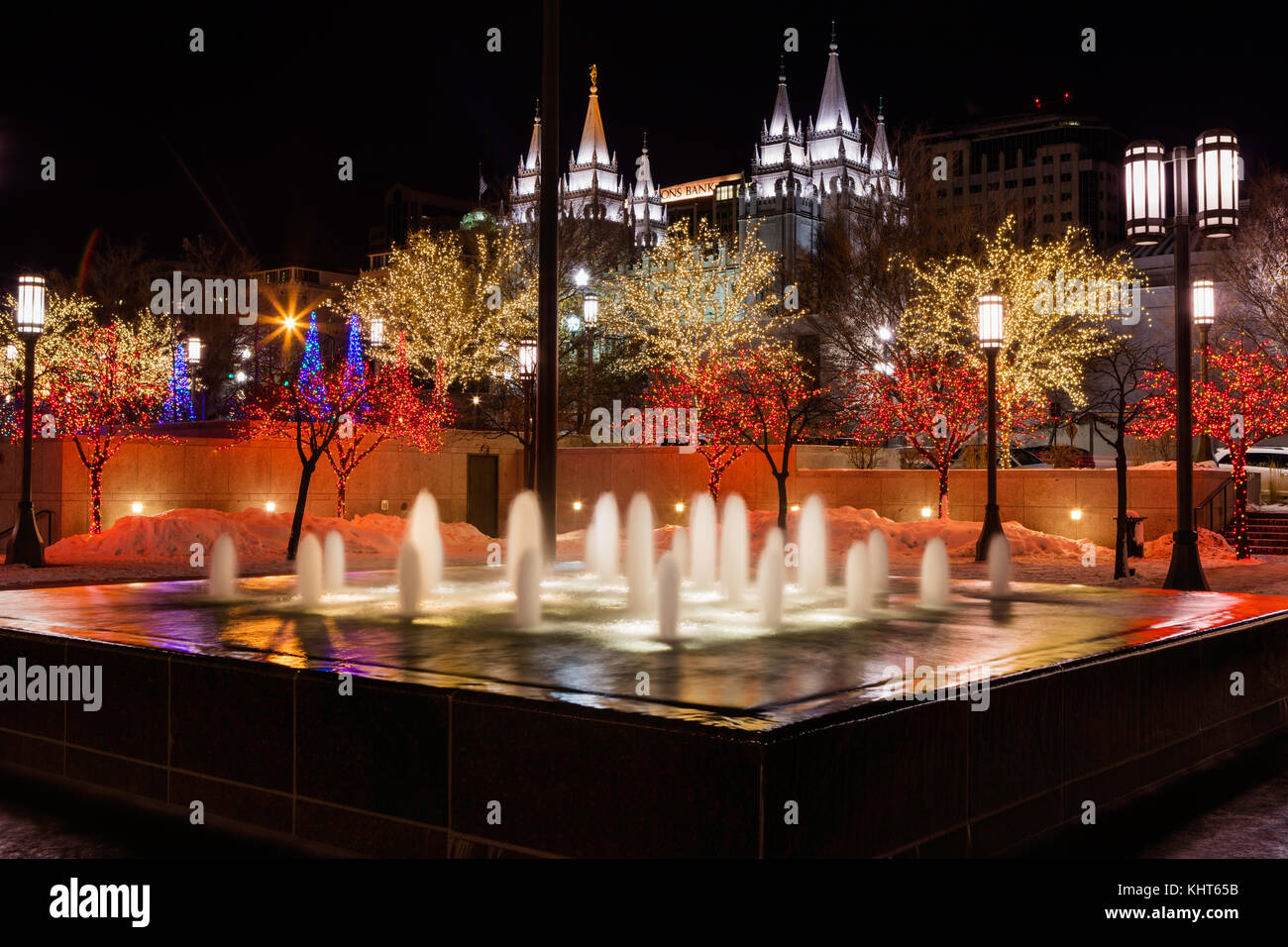 Salt Lake Temple at Christmas, Temple Square, Salt Lake City, Utah ...