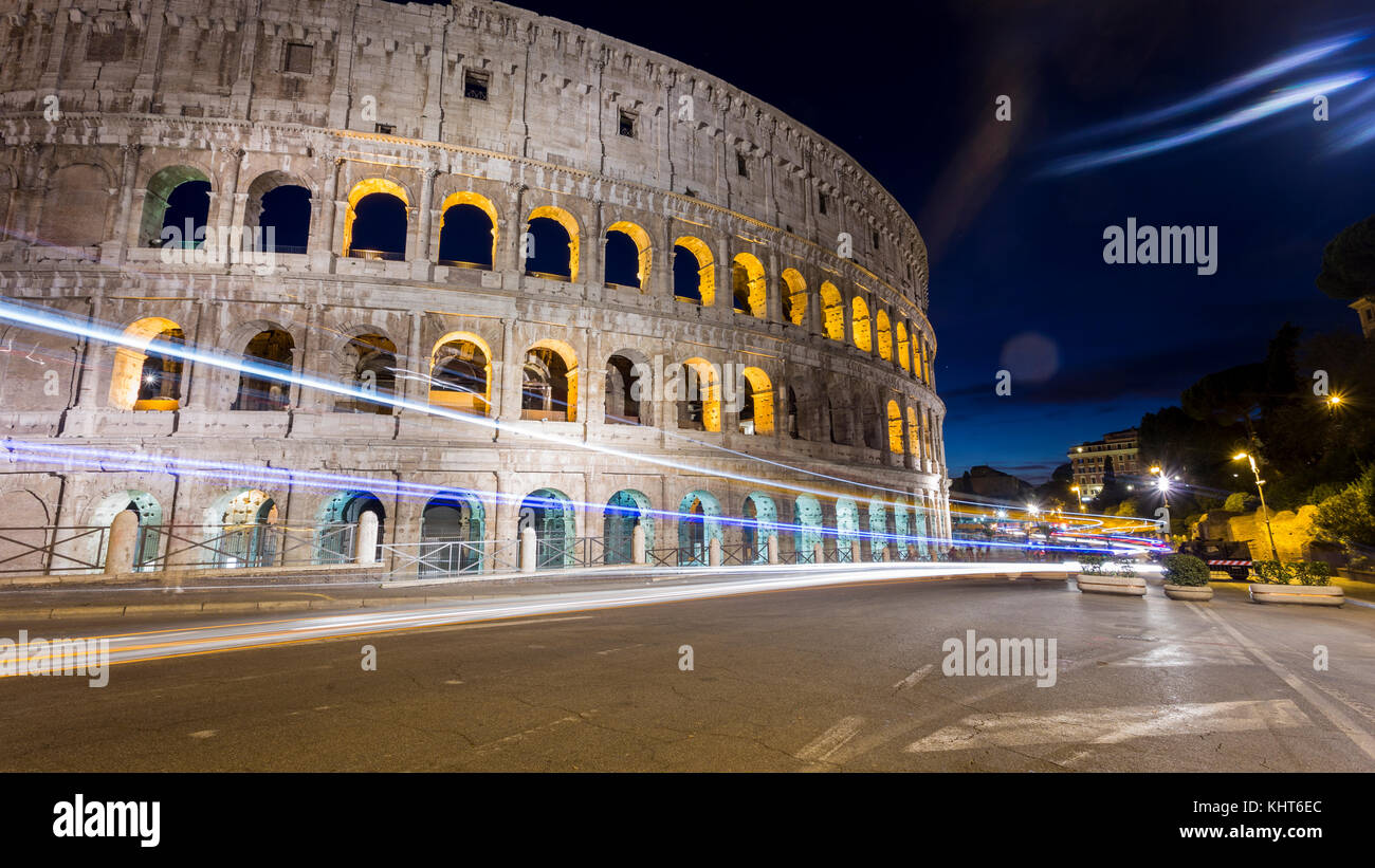 Night view of the Colosseum in Rome Stock Photo - Alamy