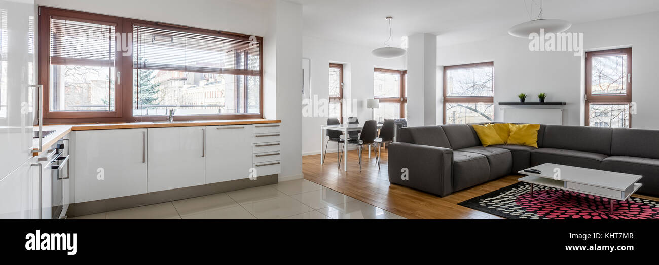 High gloss furniture hi-res stock photography and images - Alamy