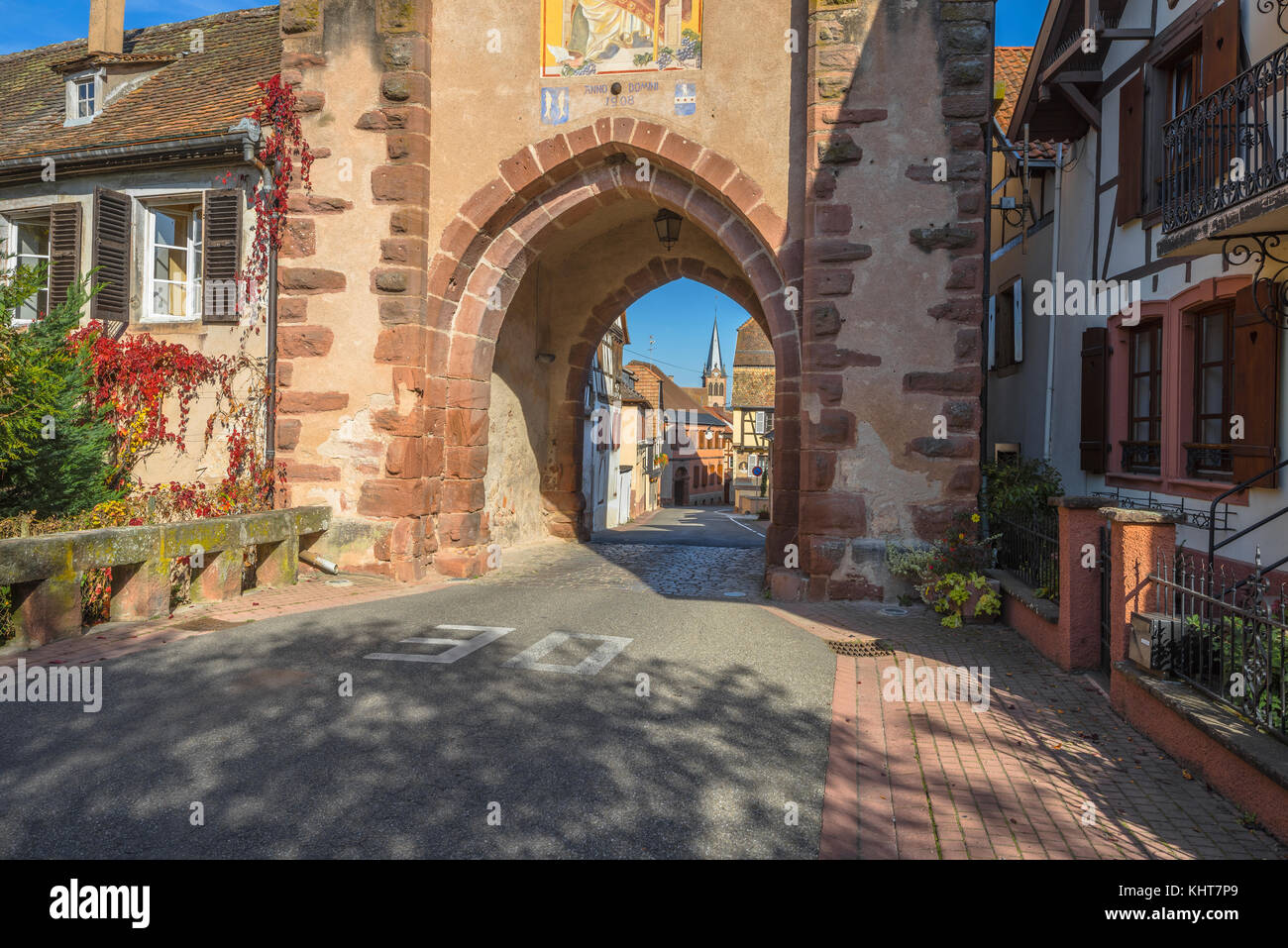 Villages d'alsace hi-res stock photography and images - Alamy