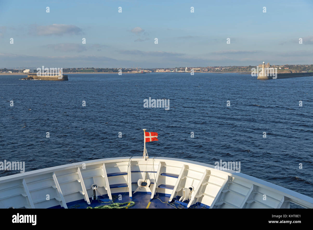 Tynemouth ship river tyne High Resolution Stock Photography and Images ...