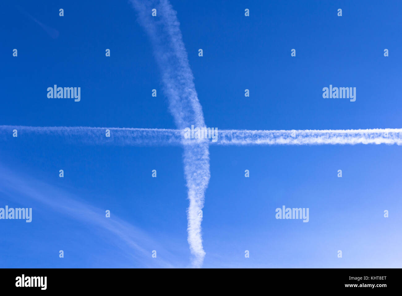 trace of the plane in the sky Stock Photo - Alamy
