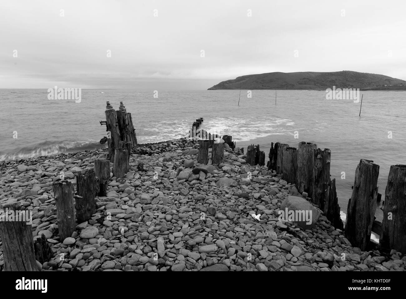 Porlock weir groynes hi-res stock photography and images - Alamy