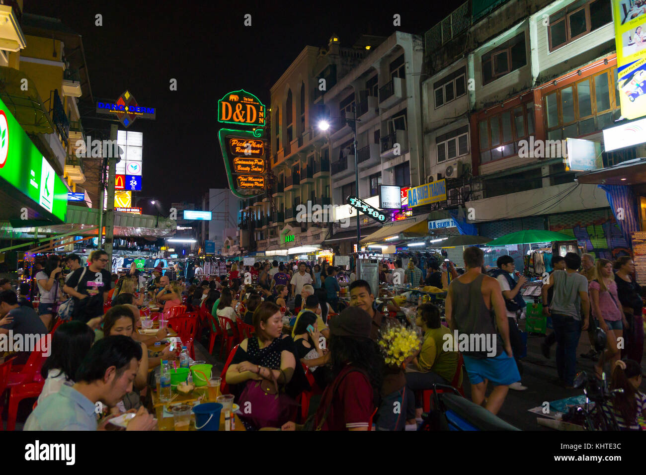 Cafe khao san night market hi-res stock photography and images - Alamy