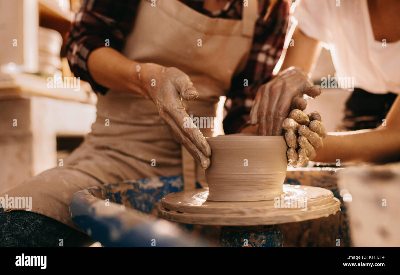 Art of pot making hi-res stock photography and images - Alamy