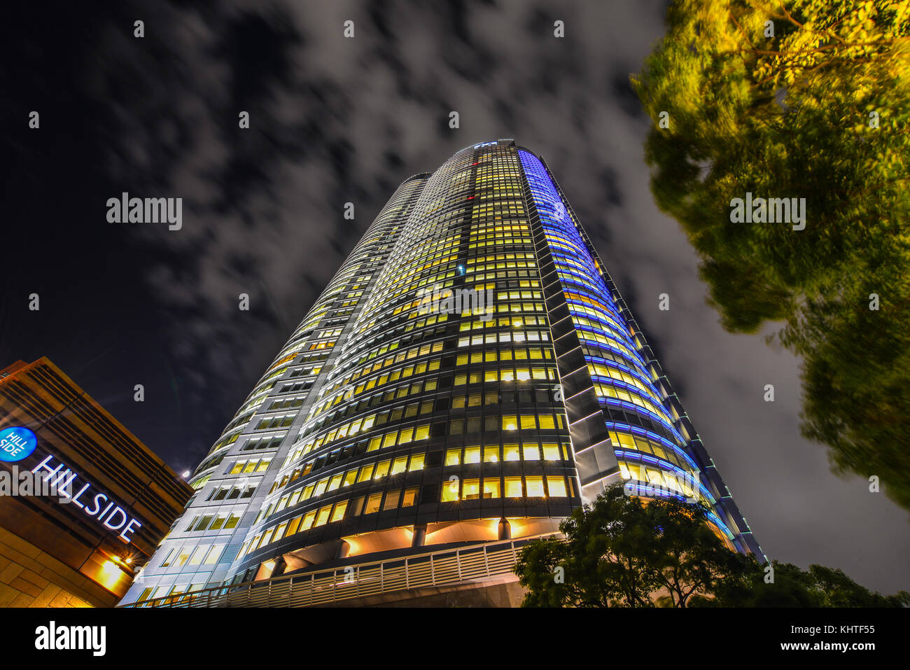 Roppongi hills fuji hi-res stock photography and images - Alamy