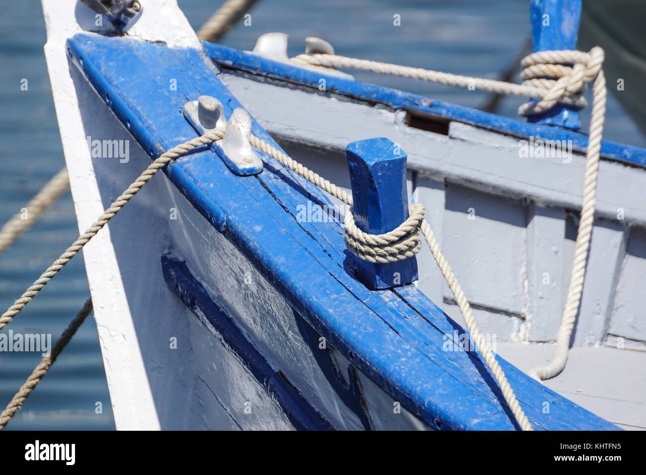 Knotted rope over water hi-res stock photography and images - Alamy