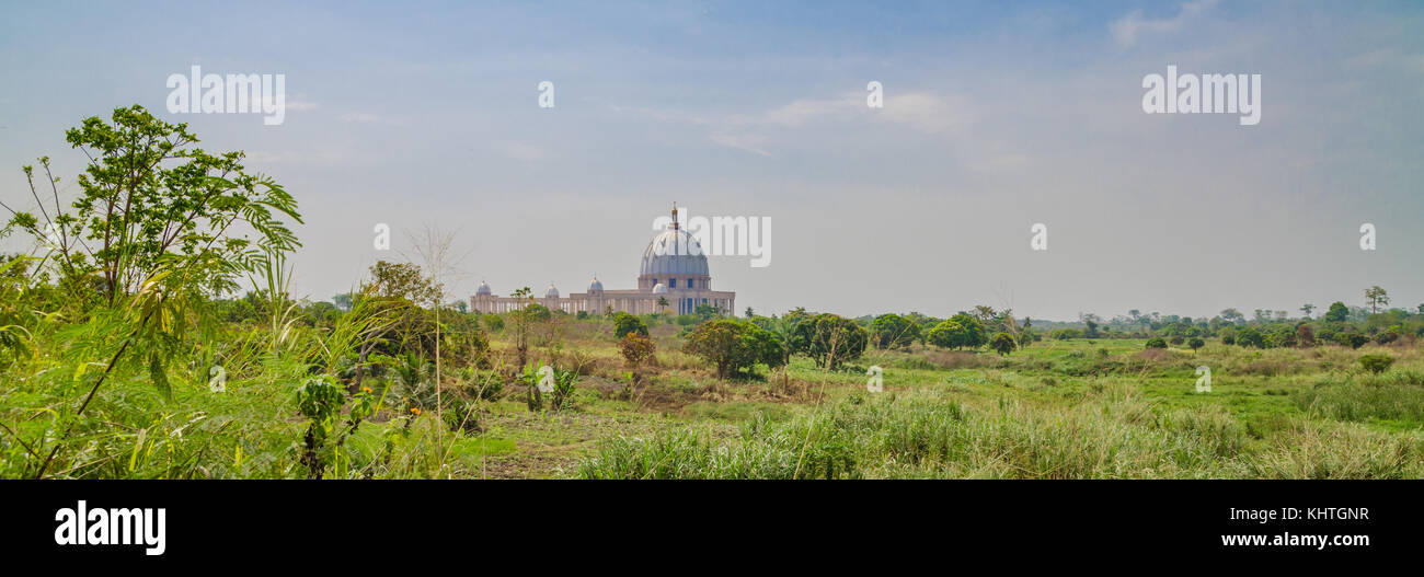Yamoussoukro, Ivory Coast - February 01 2014: Famous landmark Basilica ...
