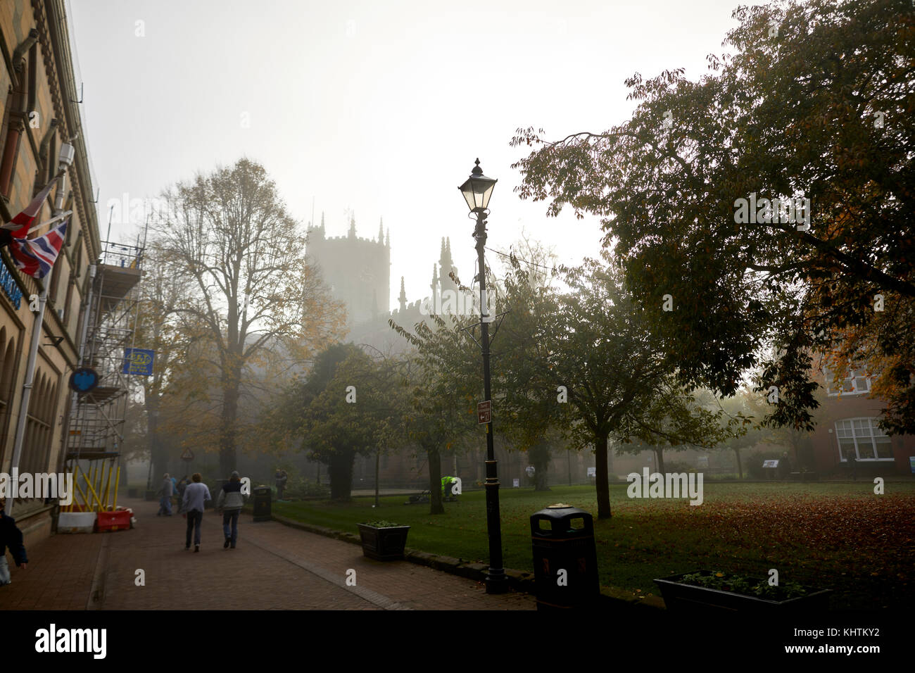 English autumn mist hi-res stock photography and images - Alamy
