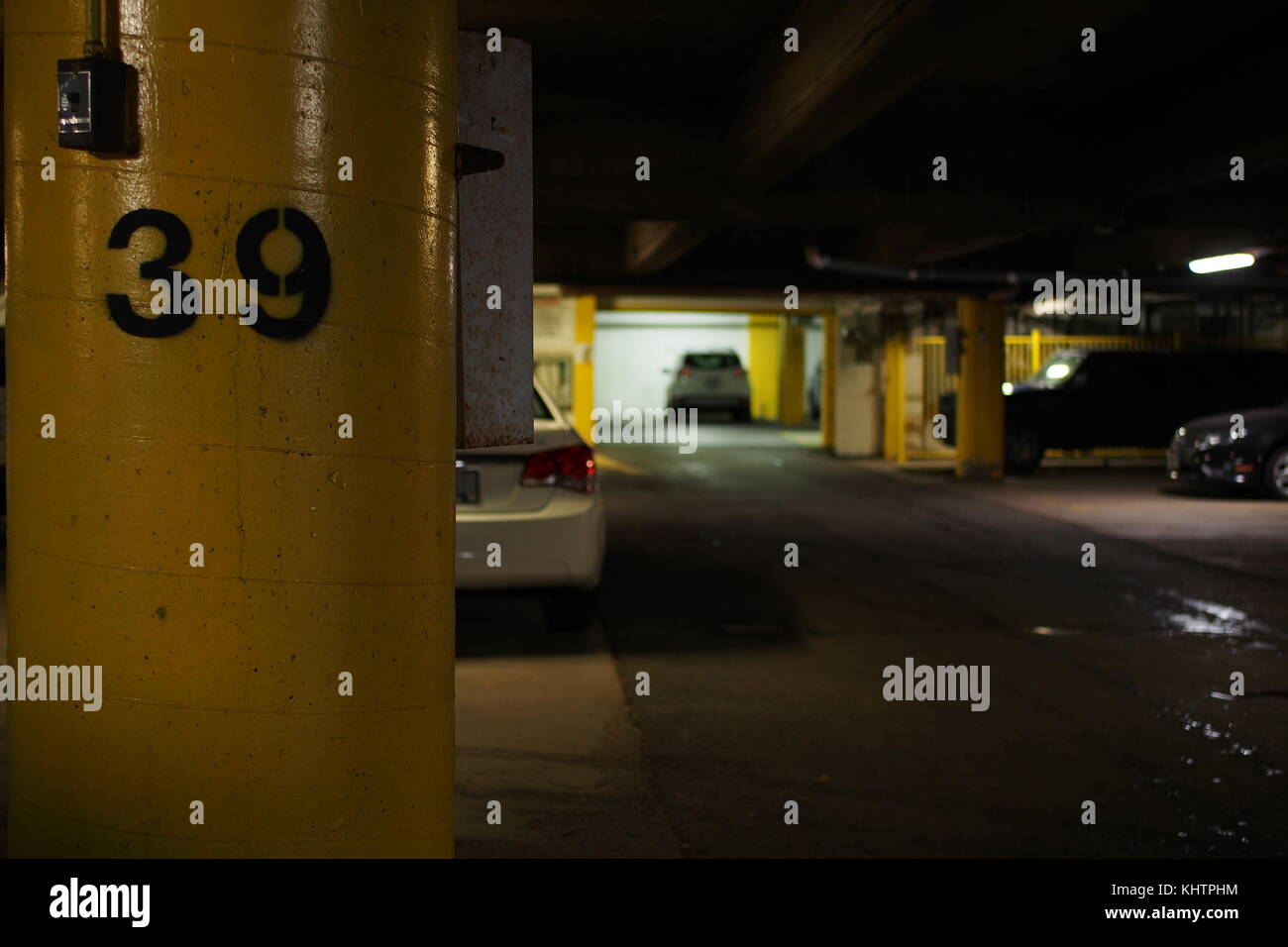 High Rise Parking Garage High Resolution Stock Photography and Images ...