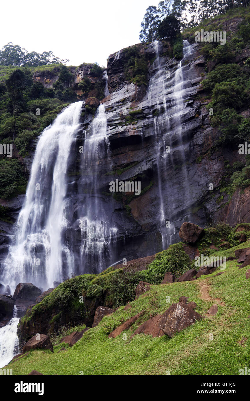 bomburu ella waterfall Stock Photo - Alamy
