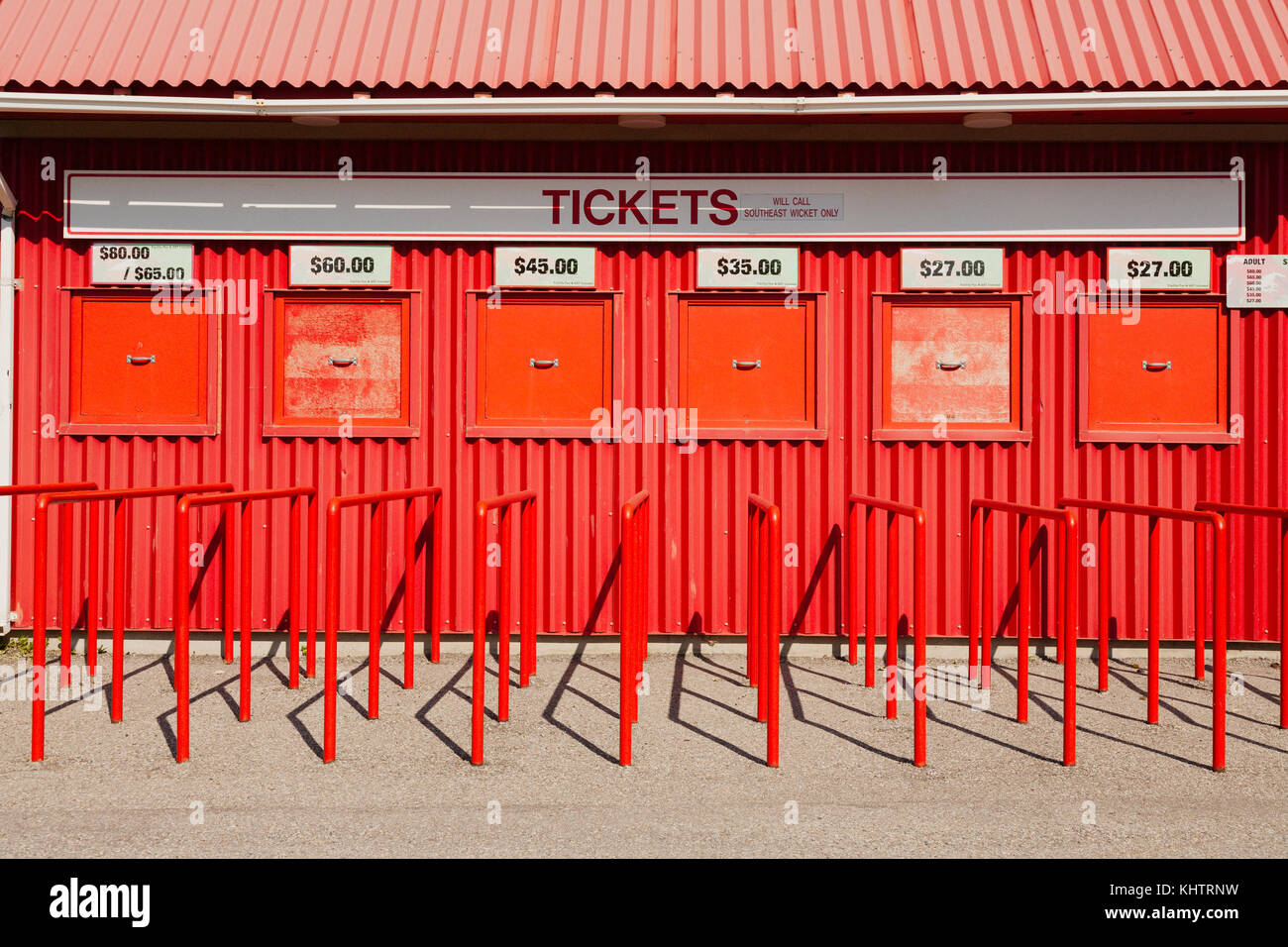 Ticket sales hi-res stock photography and images - Alamy