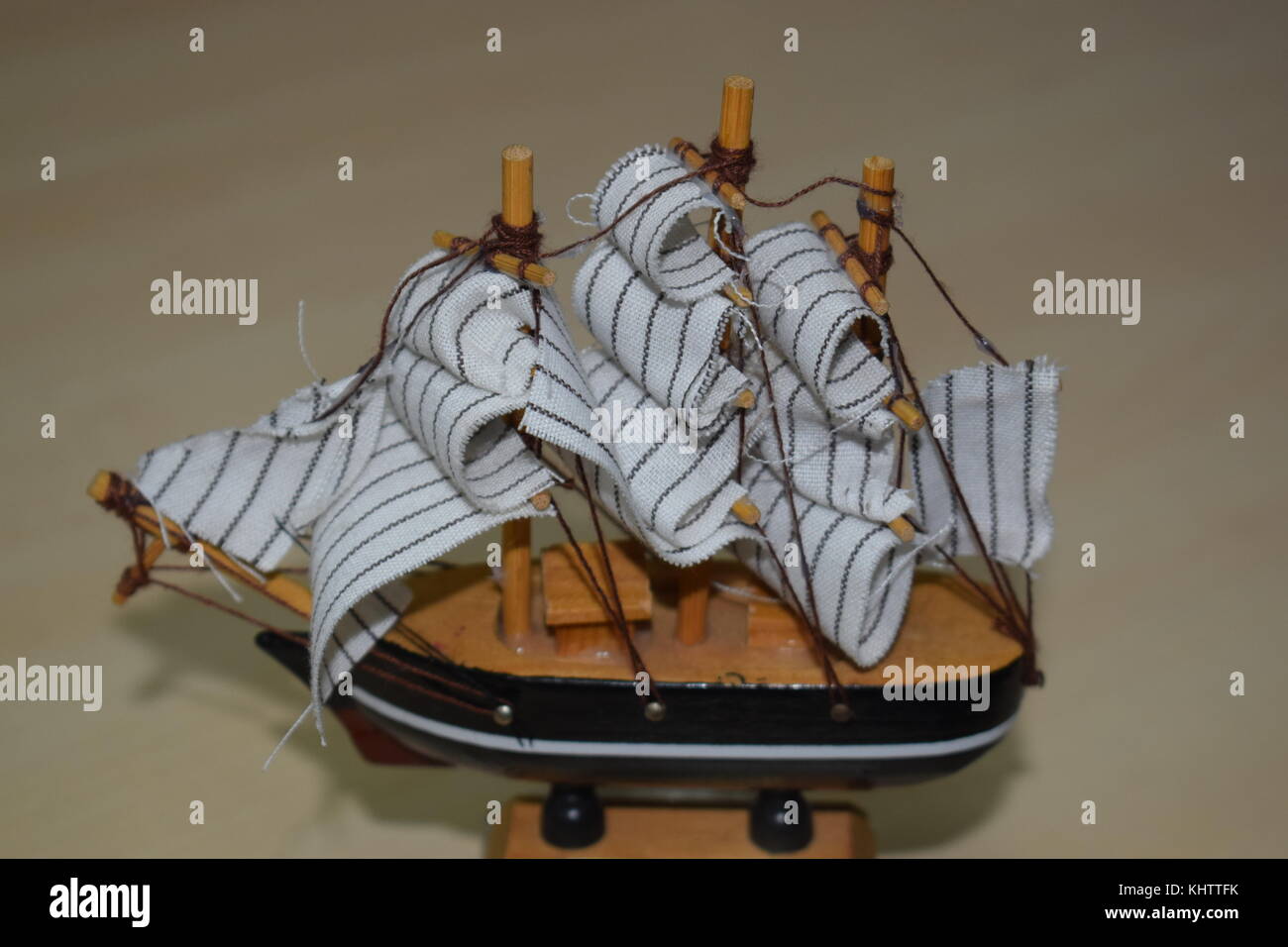 Confection ship hi-res stock photography and images - Alamy