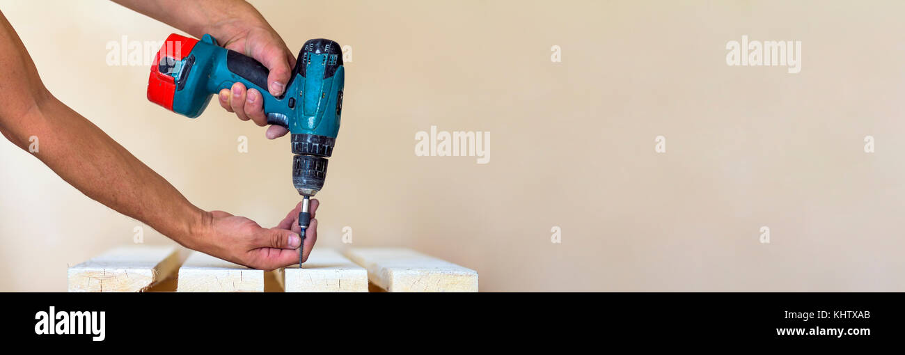 Universal screws hi-res stock photography and images - Alamy