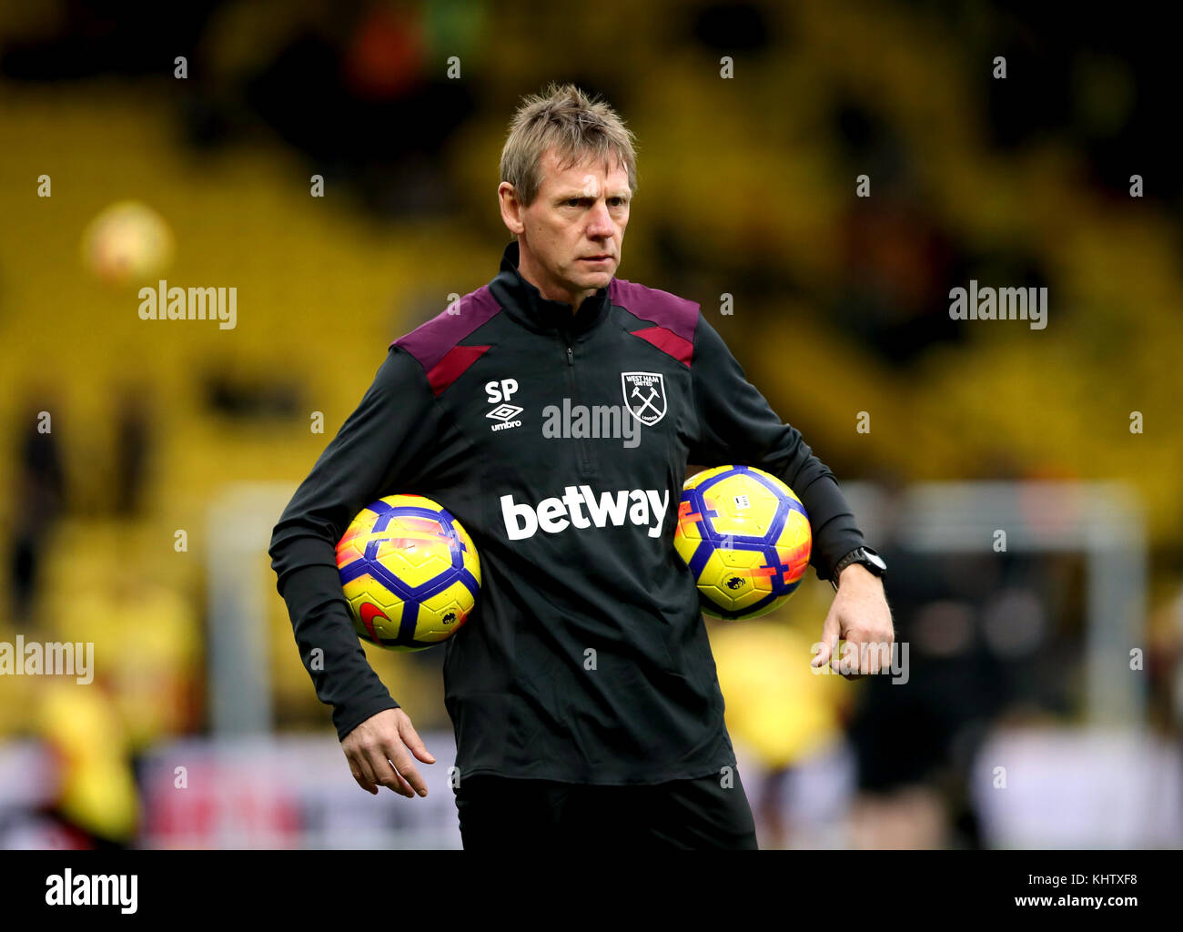 West Ham United assistant manager Stuart Pearce during warm-up before ...