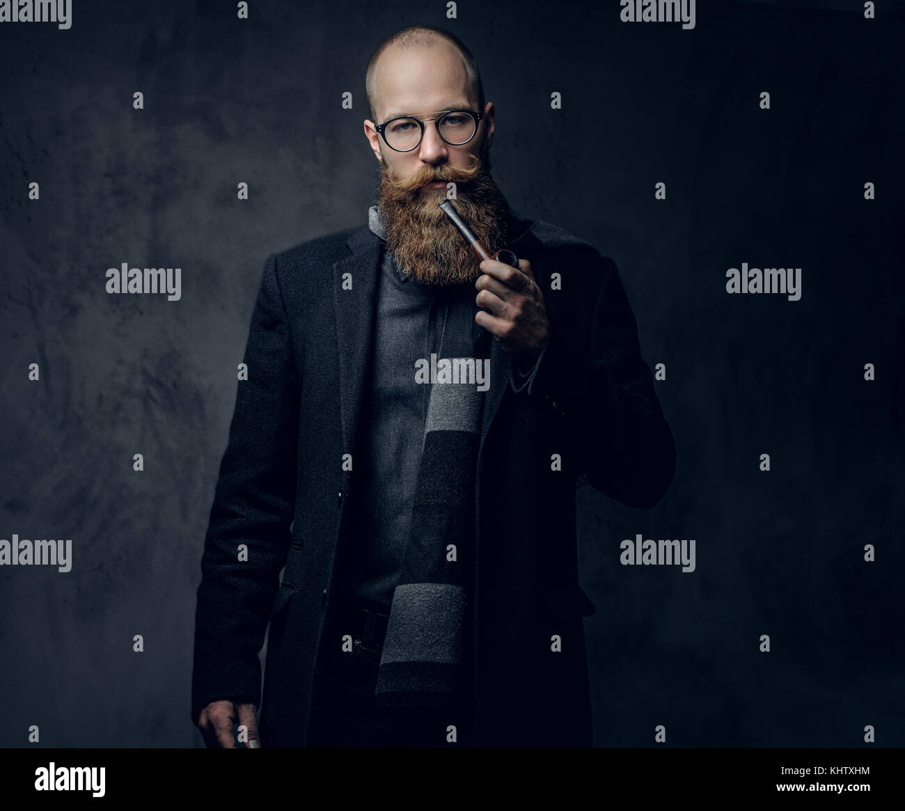 A man smoking tradition pipe Stock Photo - Alamy