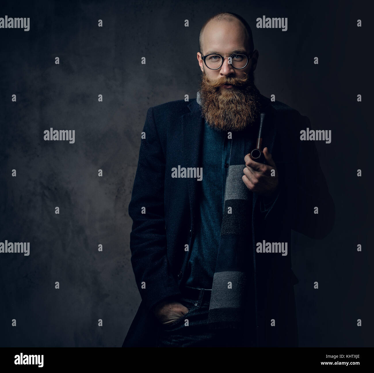 A man smoking tradition pipe Stock Photo - Alamy