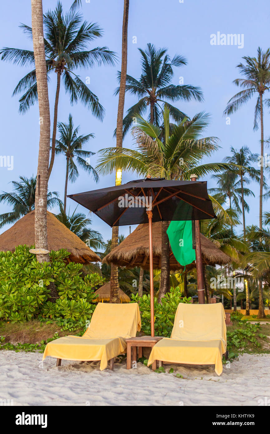 Two chairs beach beautiful hi-res stock photography and images - Alamy