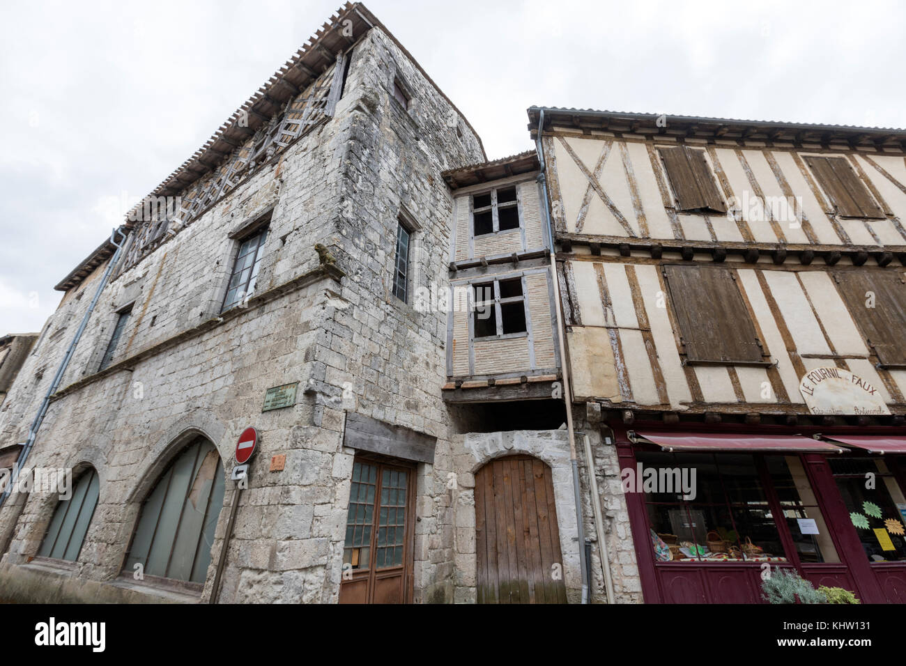 Issigeac, medieval village with timber framing houses in Périgord ...
