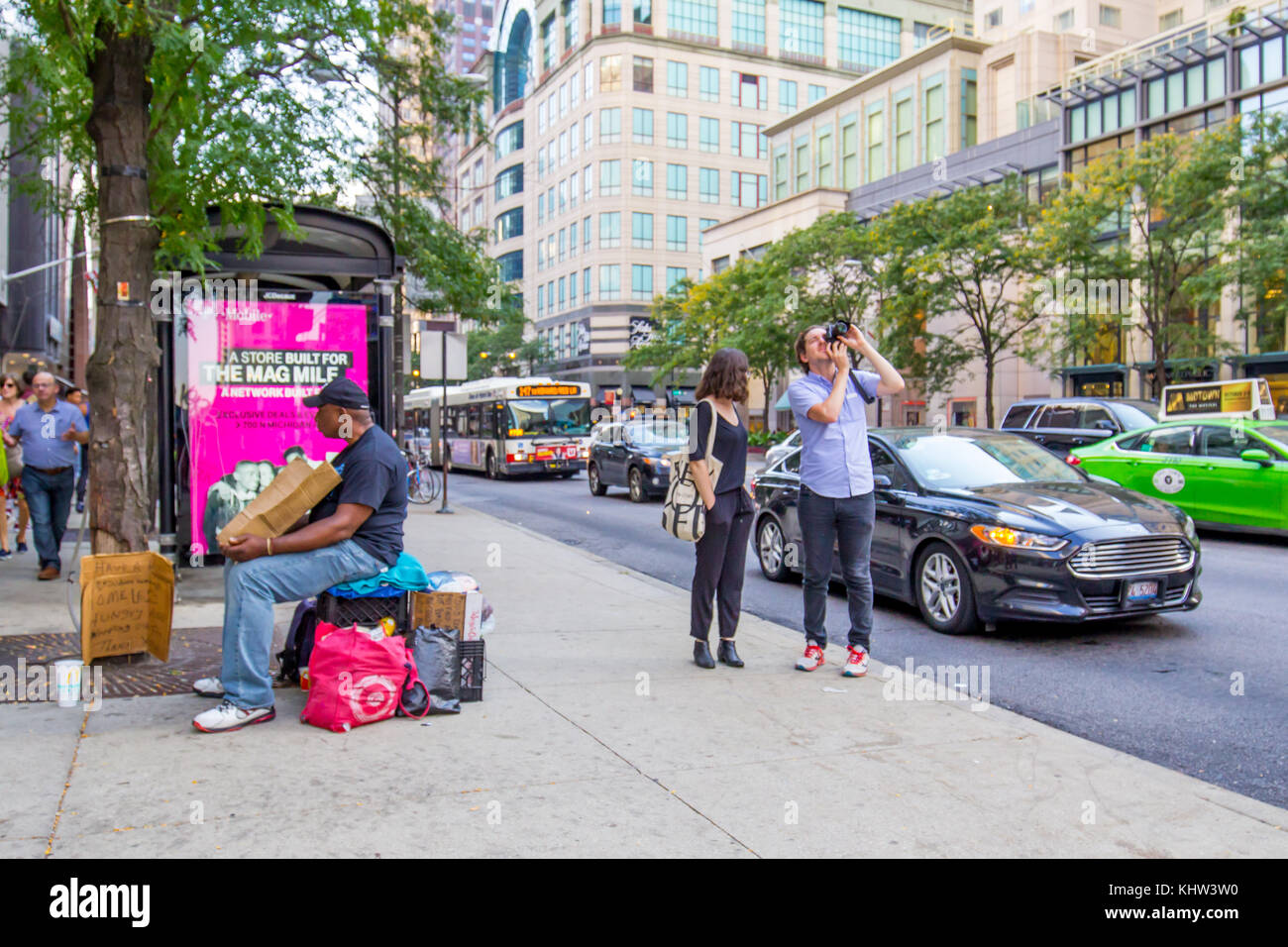 People on the streets of downtown Chicago Stock Photo - Alamy