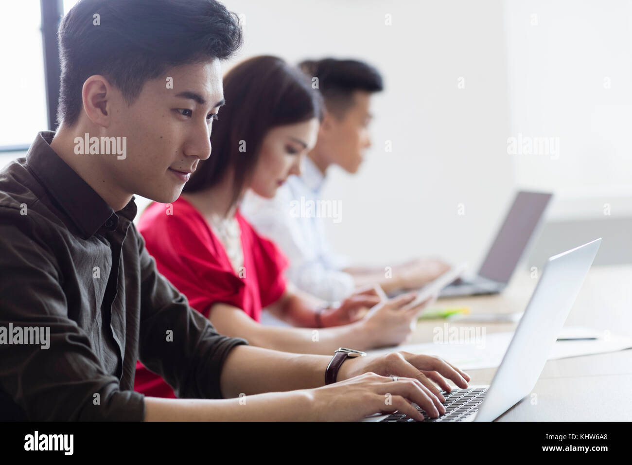 Female male side profile hi-res stock photography and images - Alamy