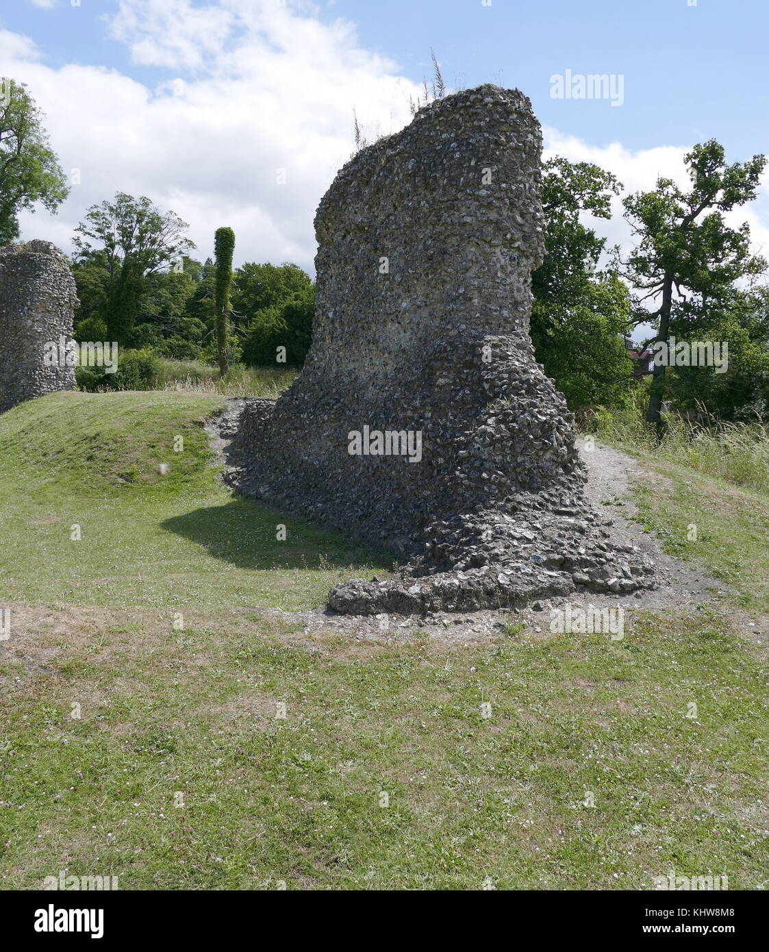 Berkhamsted castle hi-res stock photography and images - Alamy