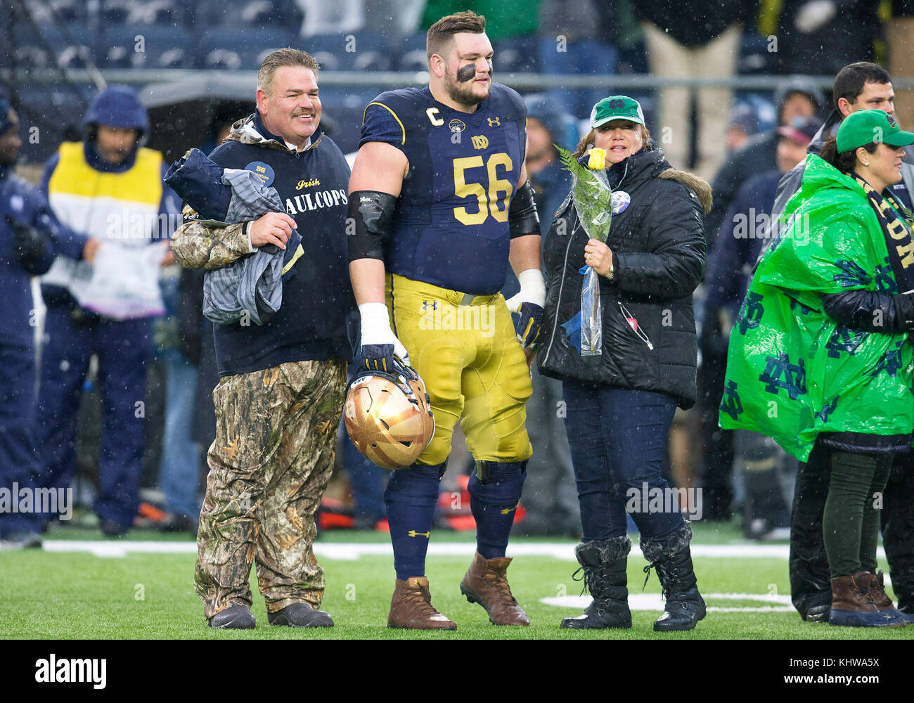 South Bend, Indiana, USA. 18th Nov, 2017. Notre Dame offensive lineman ...