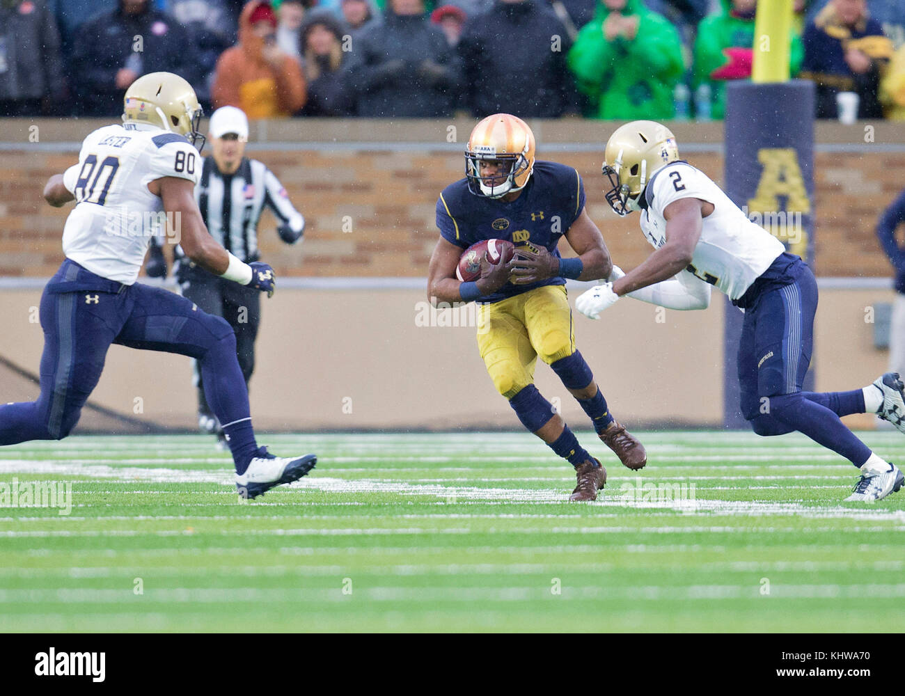 South Bend, Indiana, USA. 18th Nov, 2017. Notre Dame wide receiver C.J ...
