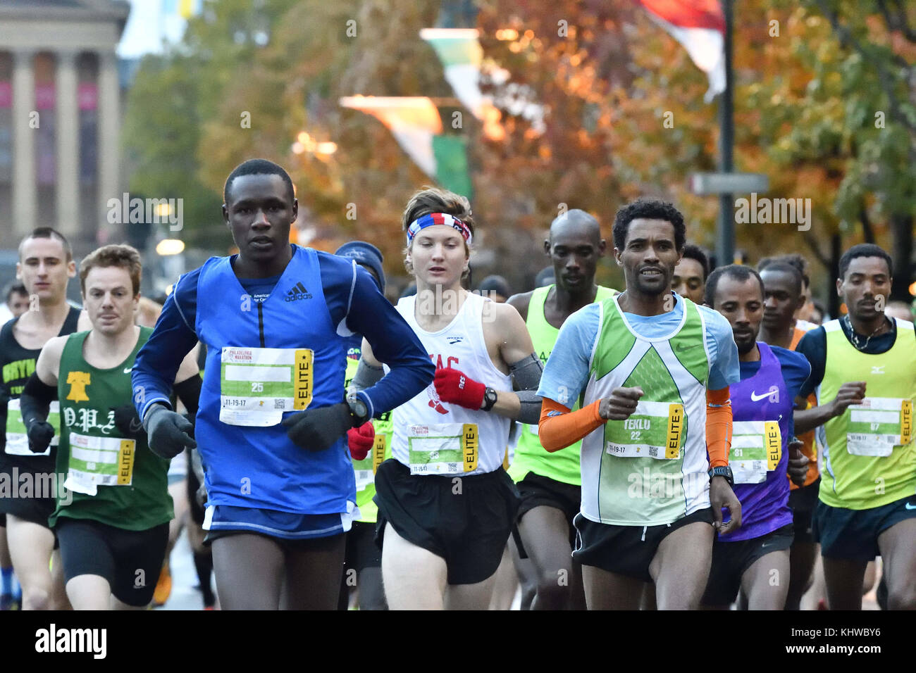 Philadelphia, Pennsylvania, USA. 19th Nov, 2017. Elite runners star the ...