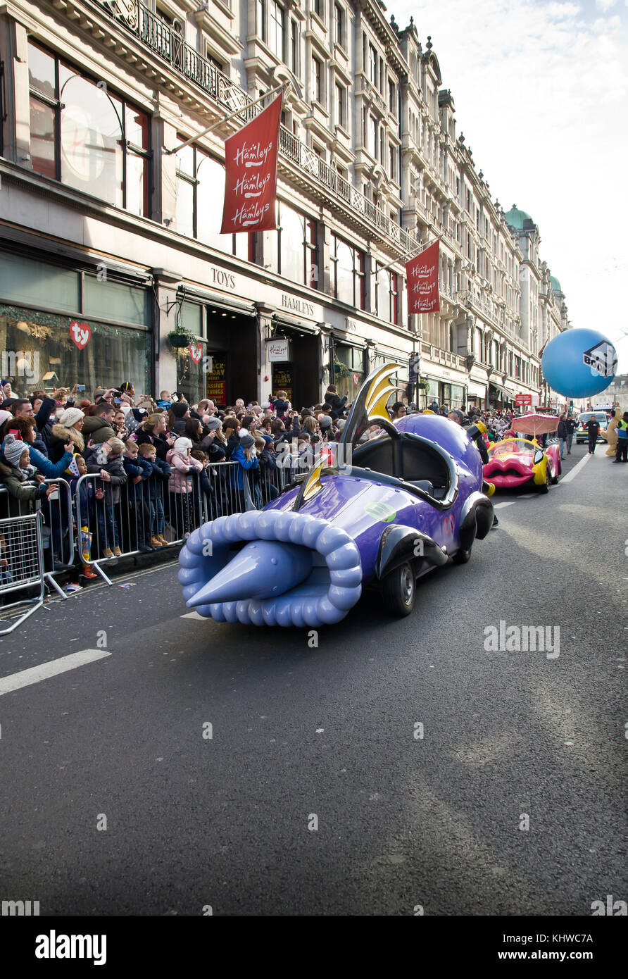 London, UK. 19th Nov, 2017. Hamley's Christmas Toy Parade 2017 on ...