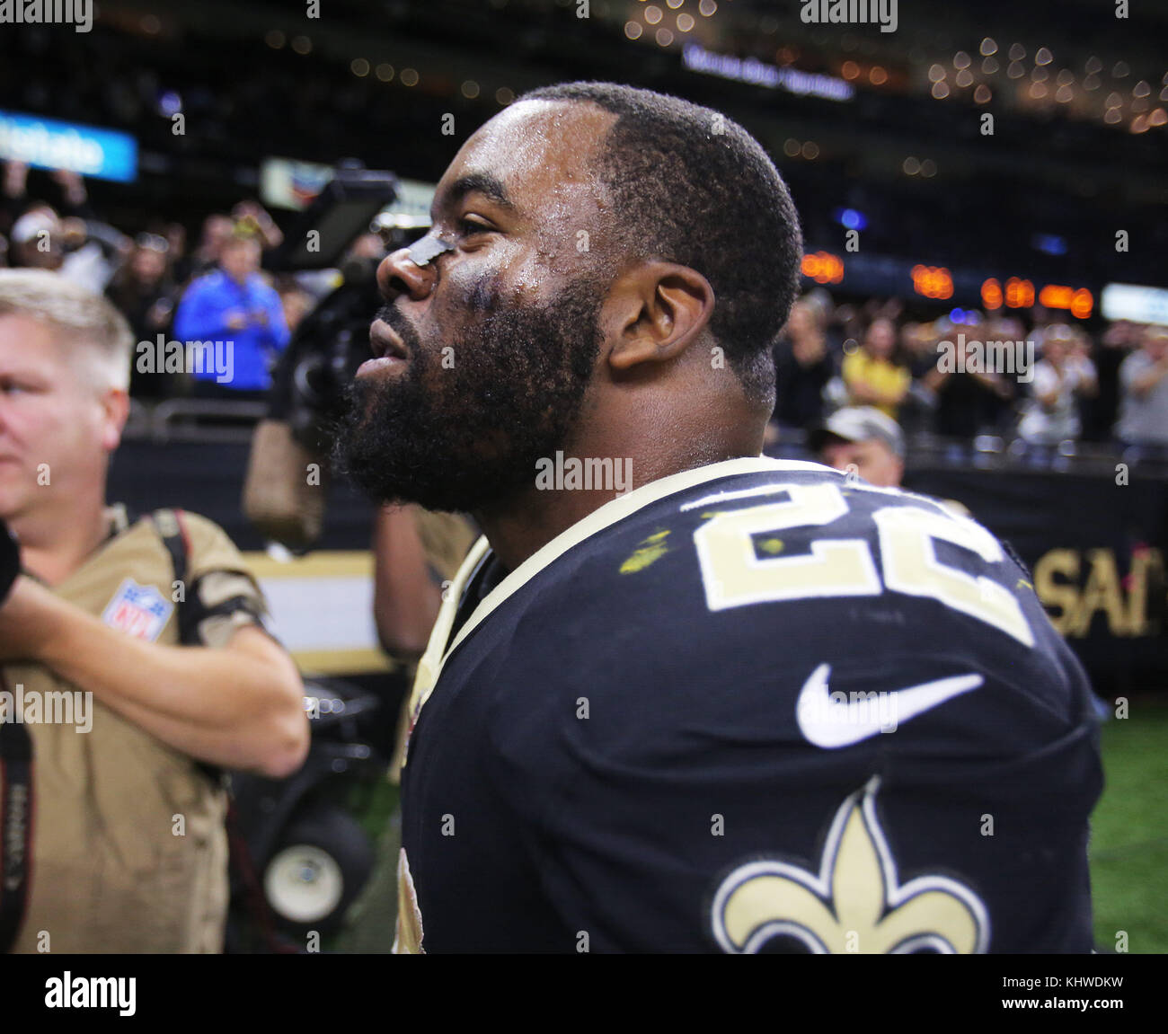 New Orleans, LOUISIANA, USA. 19th Nov, 2017. New Orleans Saints running ...