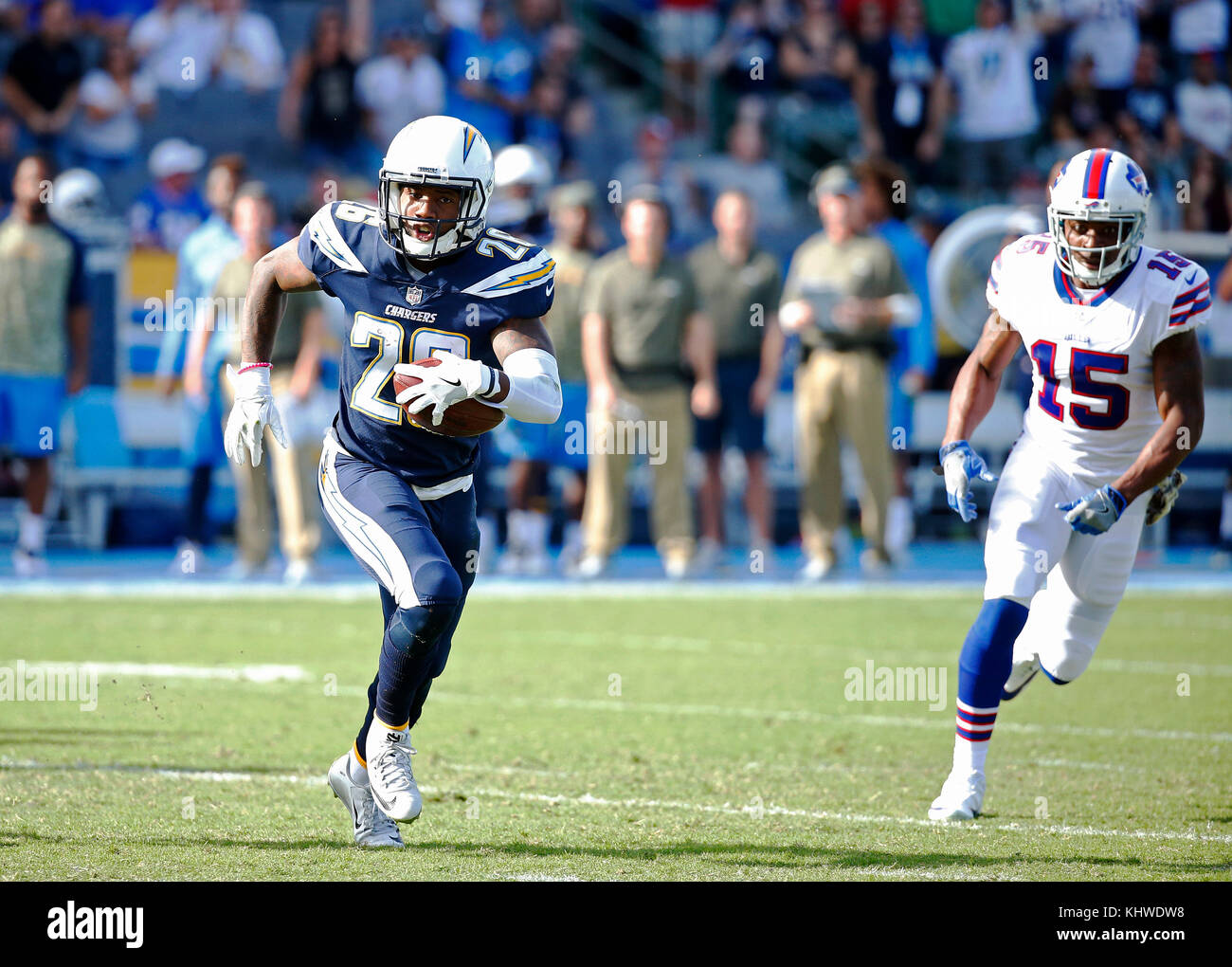 Carson, USA. 19th Nov, 2017. Los Angeles Chargers cornerback Casey ...