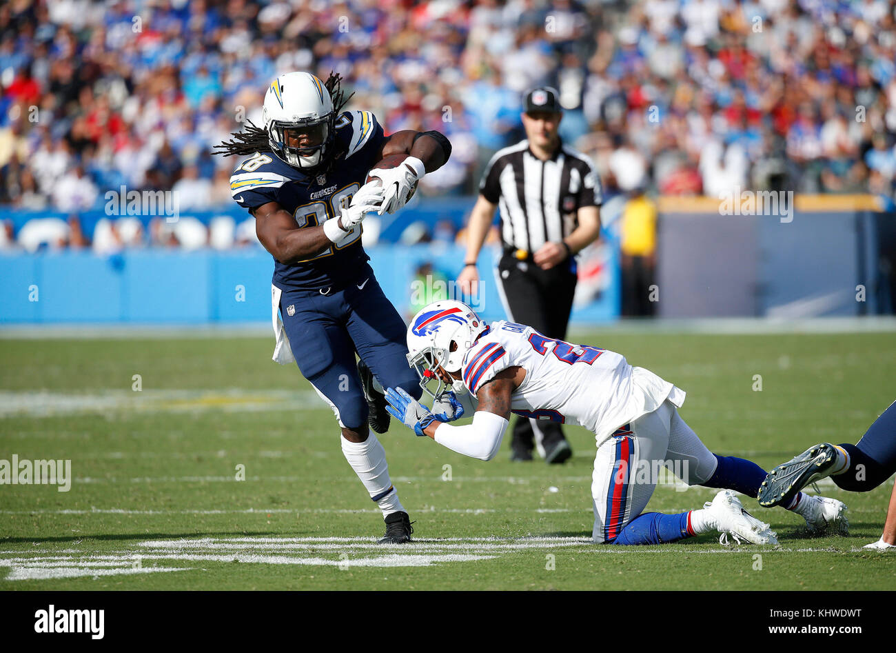Carson, USA. 19th Nov, 2017. Los Angeles Chargers running back Melvin ...