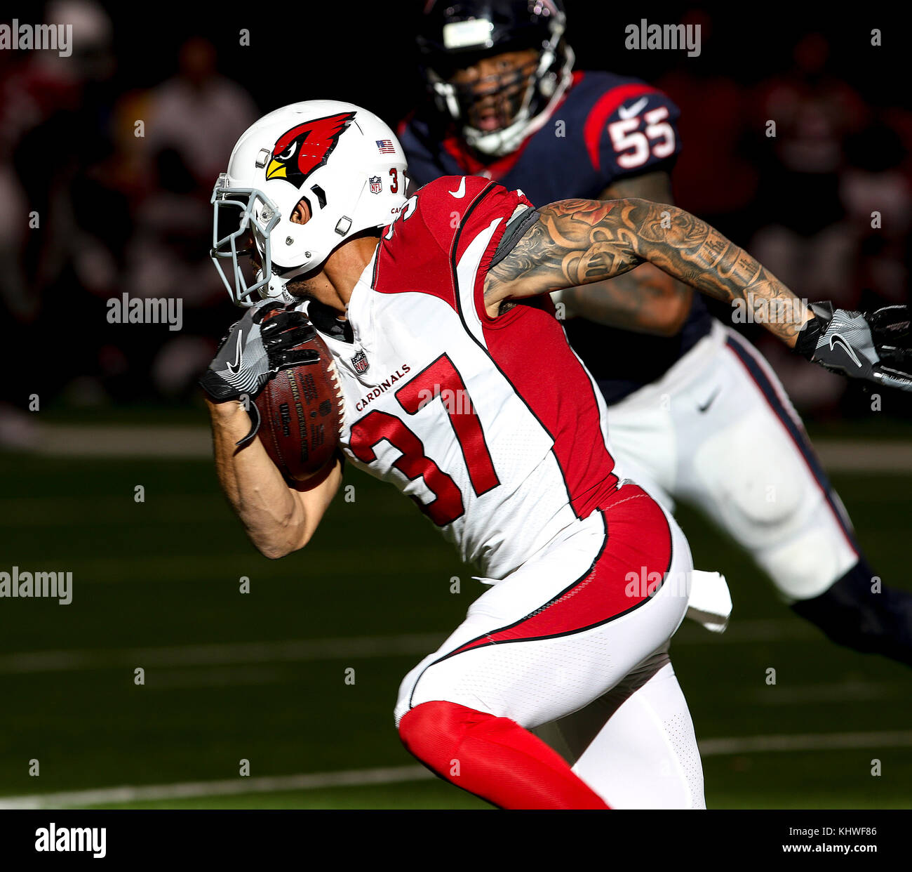 Houston, TX, USA. 19th Nov, 2017. Arizona Cardinals running back D.J ...