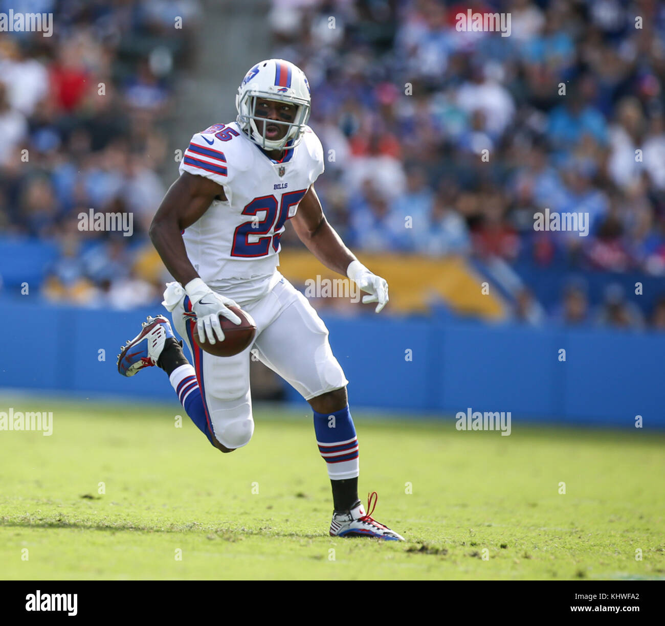 Carson, USA. 19th Nov, 2017. Buffalo Bills running back LeSean McCoy ...