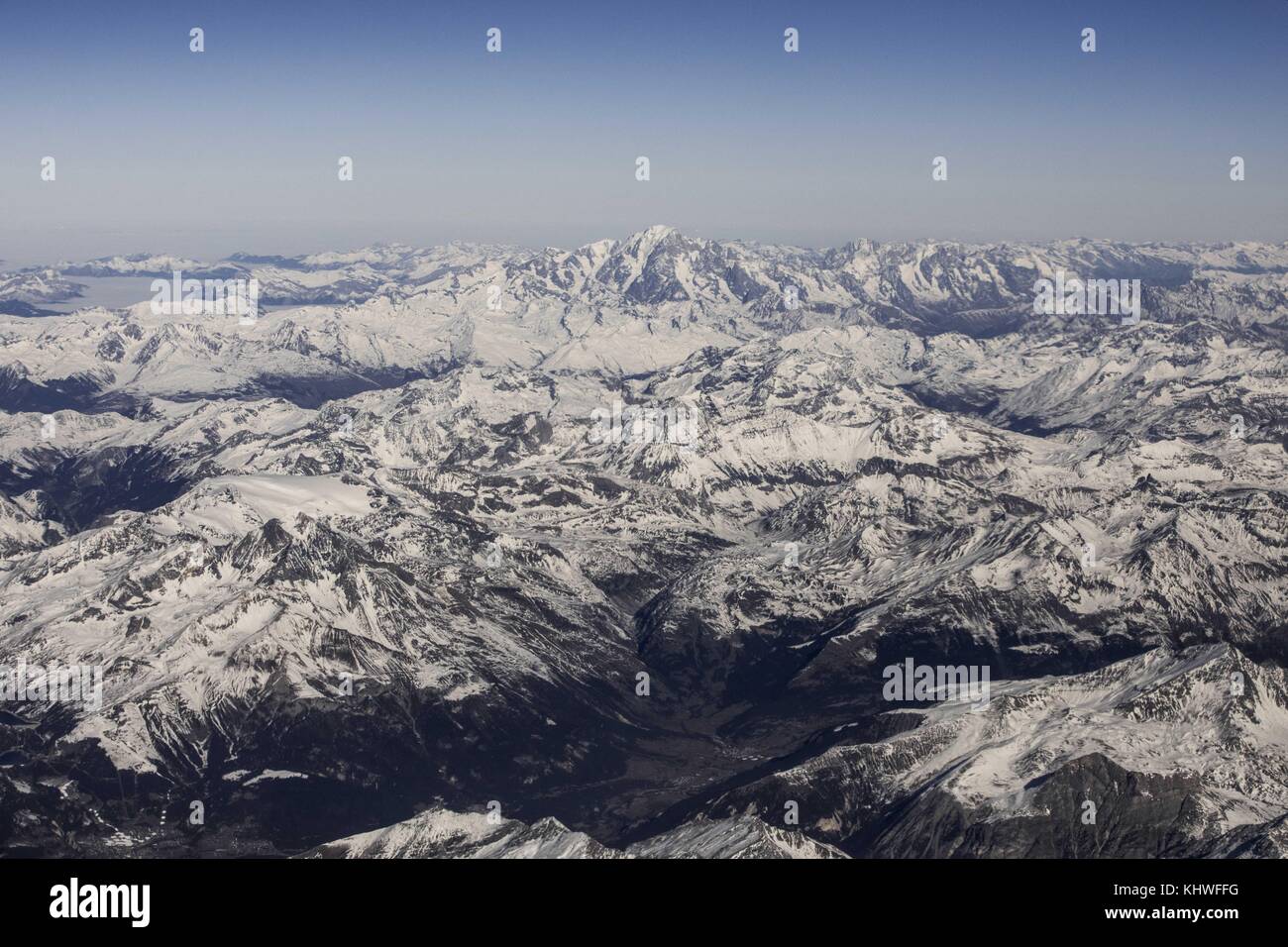 Bergamo, Italy. 18th Nov, 2017. View of the Mont Blanc and the Alps ...