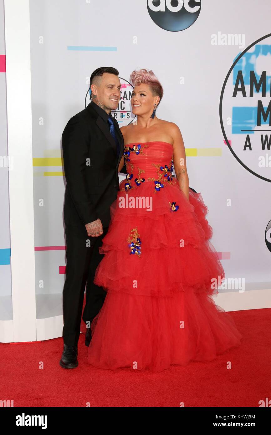 Los Angeles, CA, USA. 19th Nov, 2017. LOS ANGELES - NOV 19: Corey Hart ...