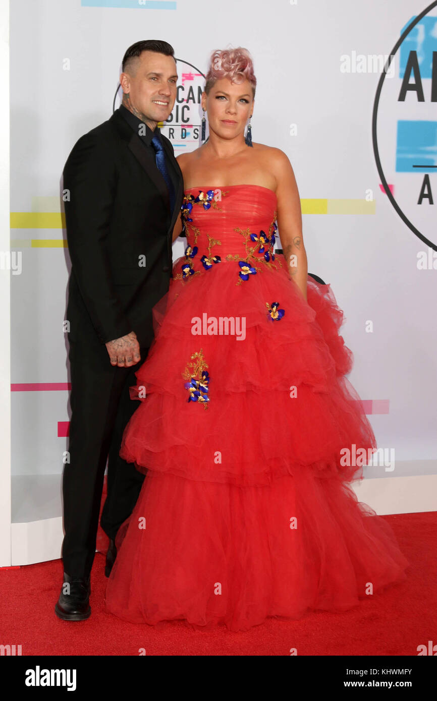 Corey hart pink hi-res stock photography and images - Alamy