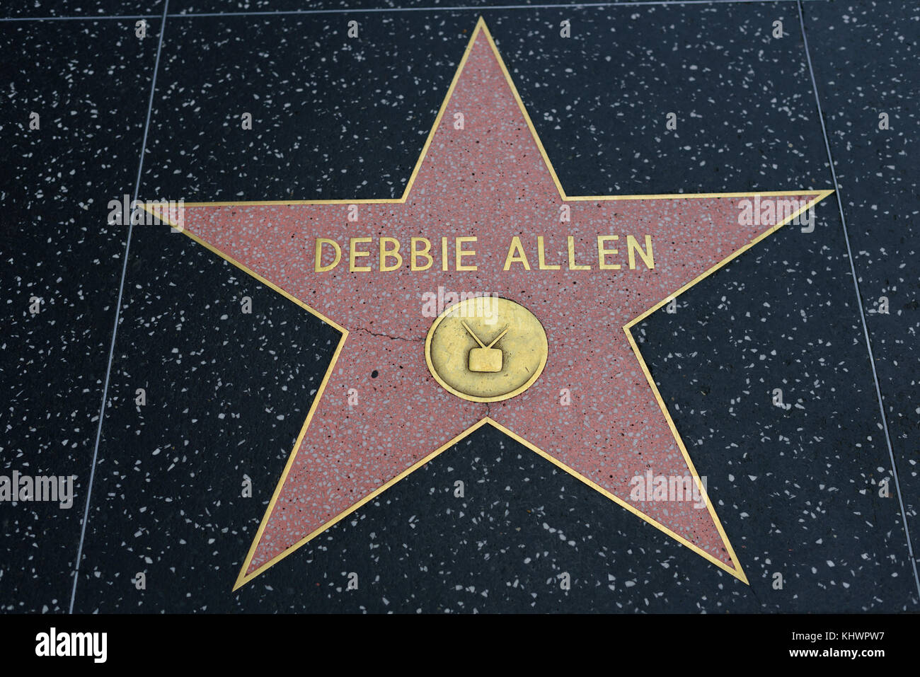 HOLLYWOOD, CA - DECEMBER 06: Debbie Allen star on the Hollywood Walk of ...
