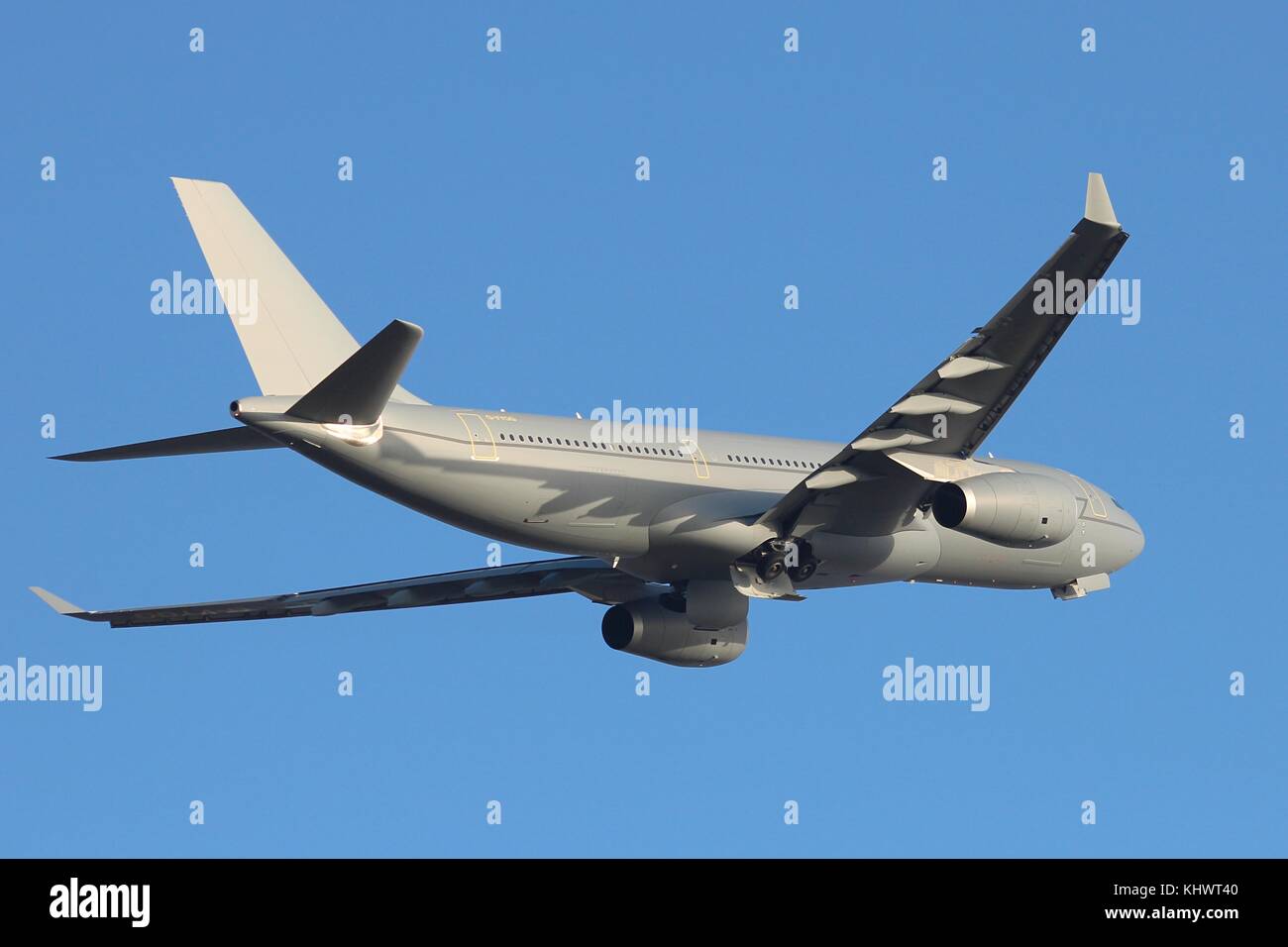 Raf in flight refueling tanker hi-res stock photography and images - Alamy