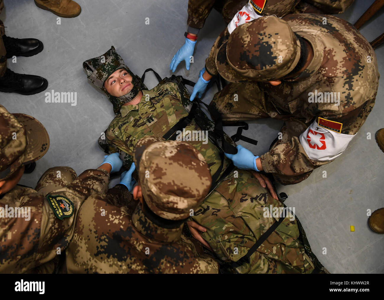 Pla peoples liberation army officer hi-res stock photography and images ...