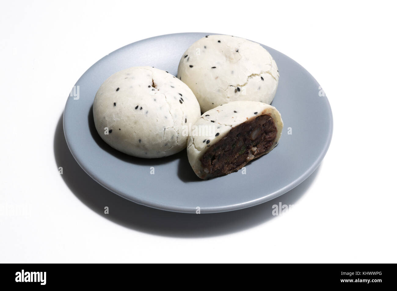 Glutinous rice cake on dish ; white background Stock Photo - Alamy