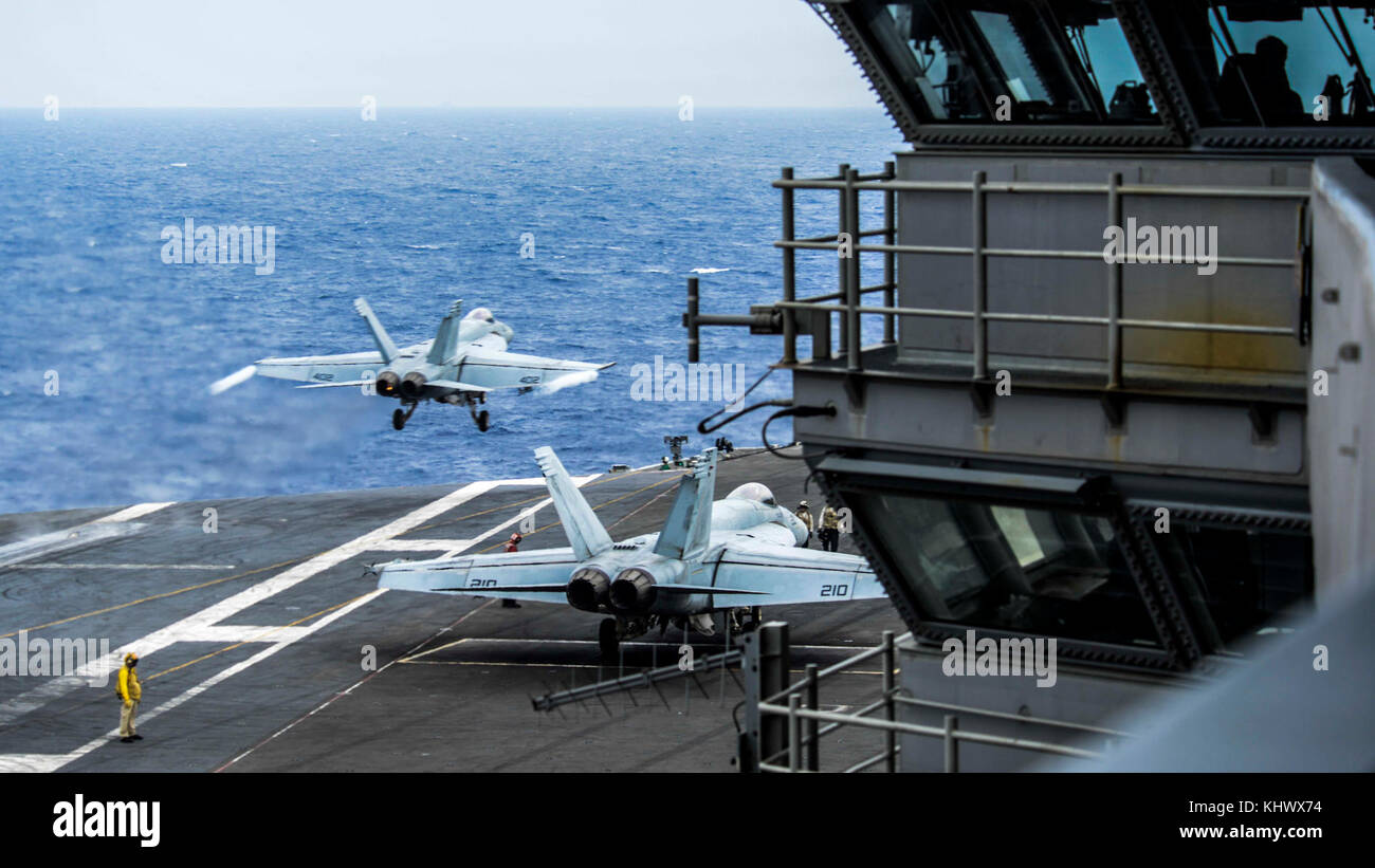 125 fighter wing hi-res stock photography and images - Alamy